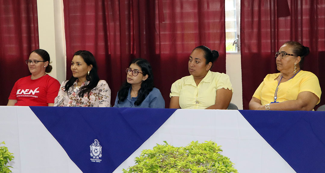 Analizan en simposio la influencia de la obra Azul… en la literatura ...